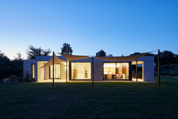 Architect's custom-built houses - inHAUS luxury modular homes