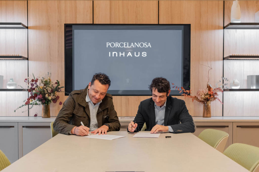 Casas inHAUS firma un acuerdo con casas inHAUS