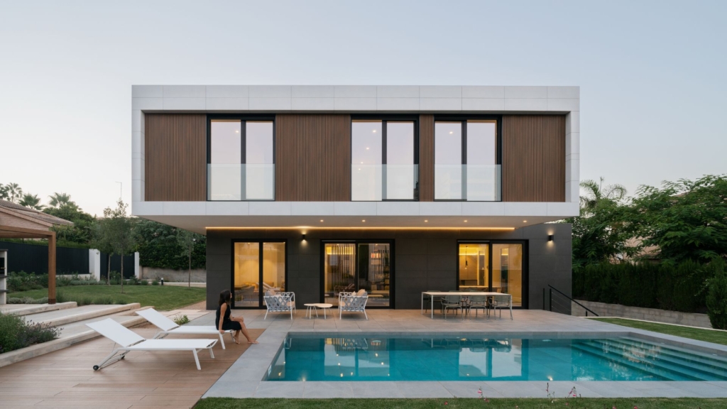 inHAUS Prefabricated concrete houses